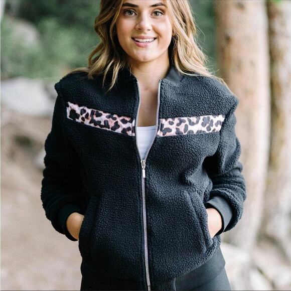 ZYIA | Jackets & Coats | Zyia Active Leopard Flying V Teddy Fleece Full ...